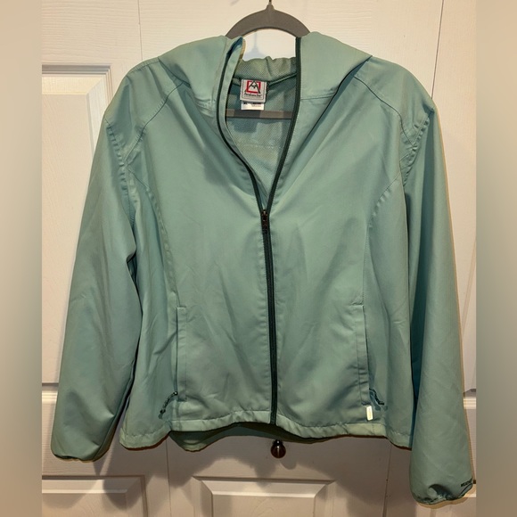 Avalanche | Jackets & Coats | Avalanche Athletic Windbreaker | Poshmark